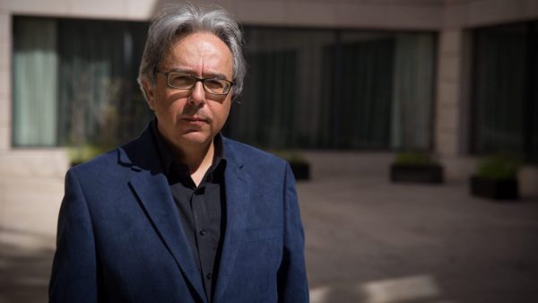 Entrevista a Frank Tallis: “En un mundo cada vez más narcisista, amar ...