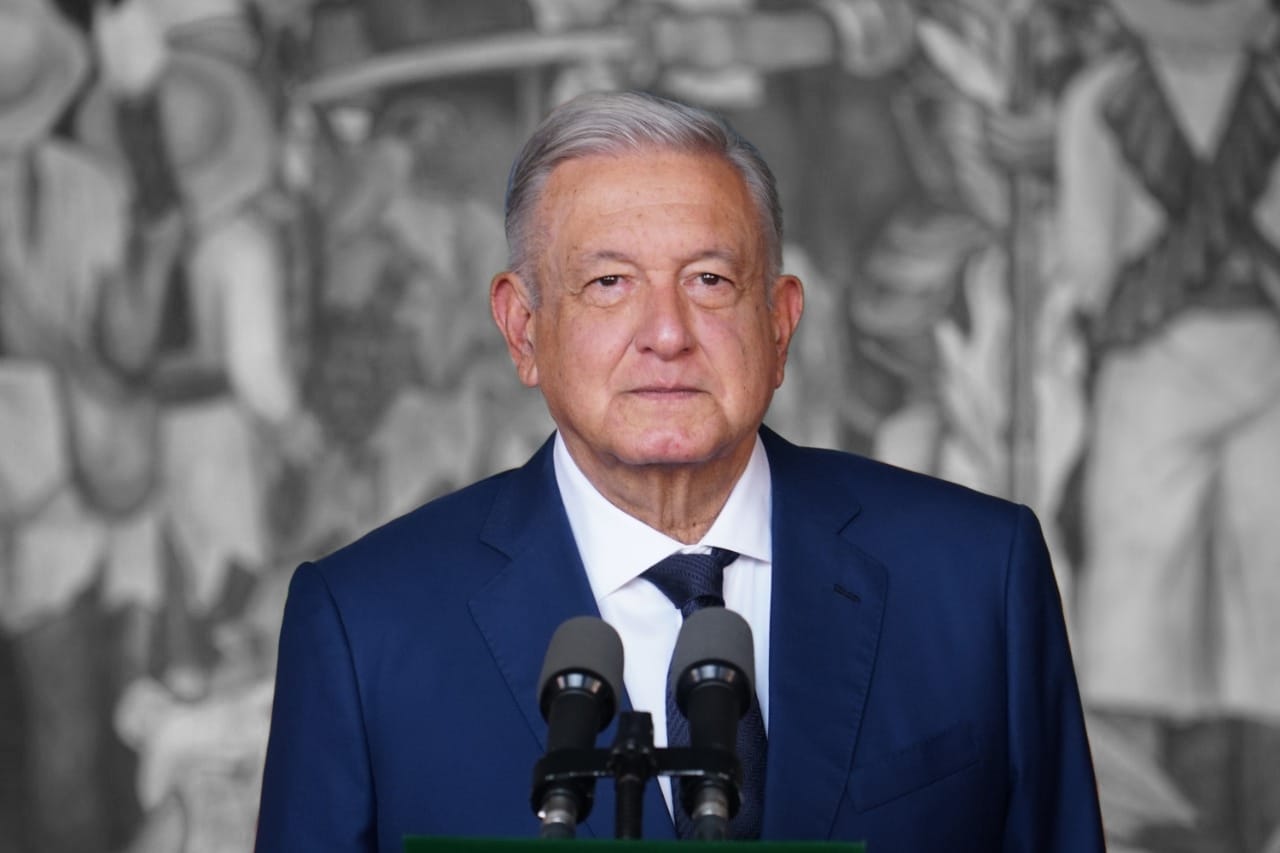 La cultura en el cuarto informe, un mural con fines de ornato | Letras ...