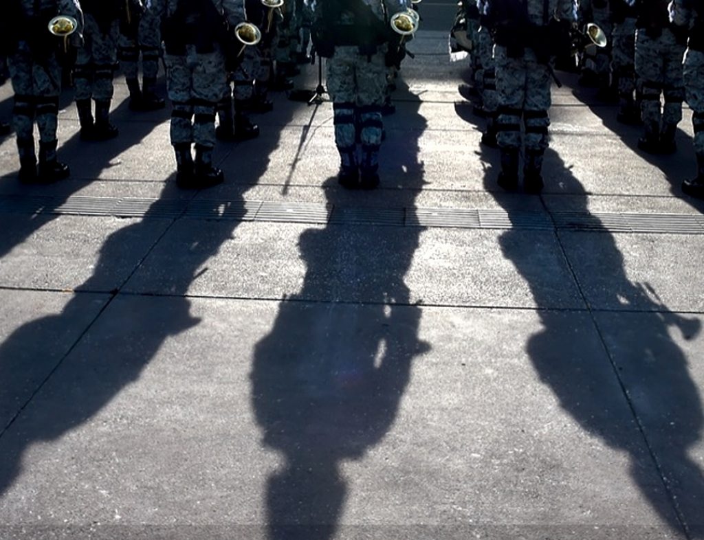 El nuevo orden militar: mandar sin obedecer | Letras Libres
